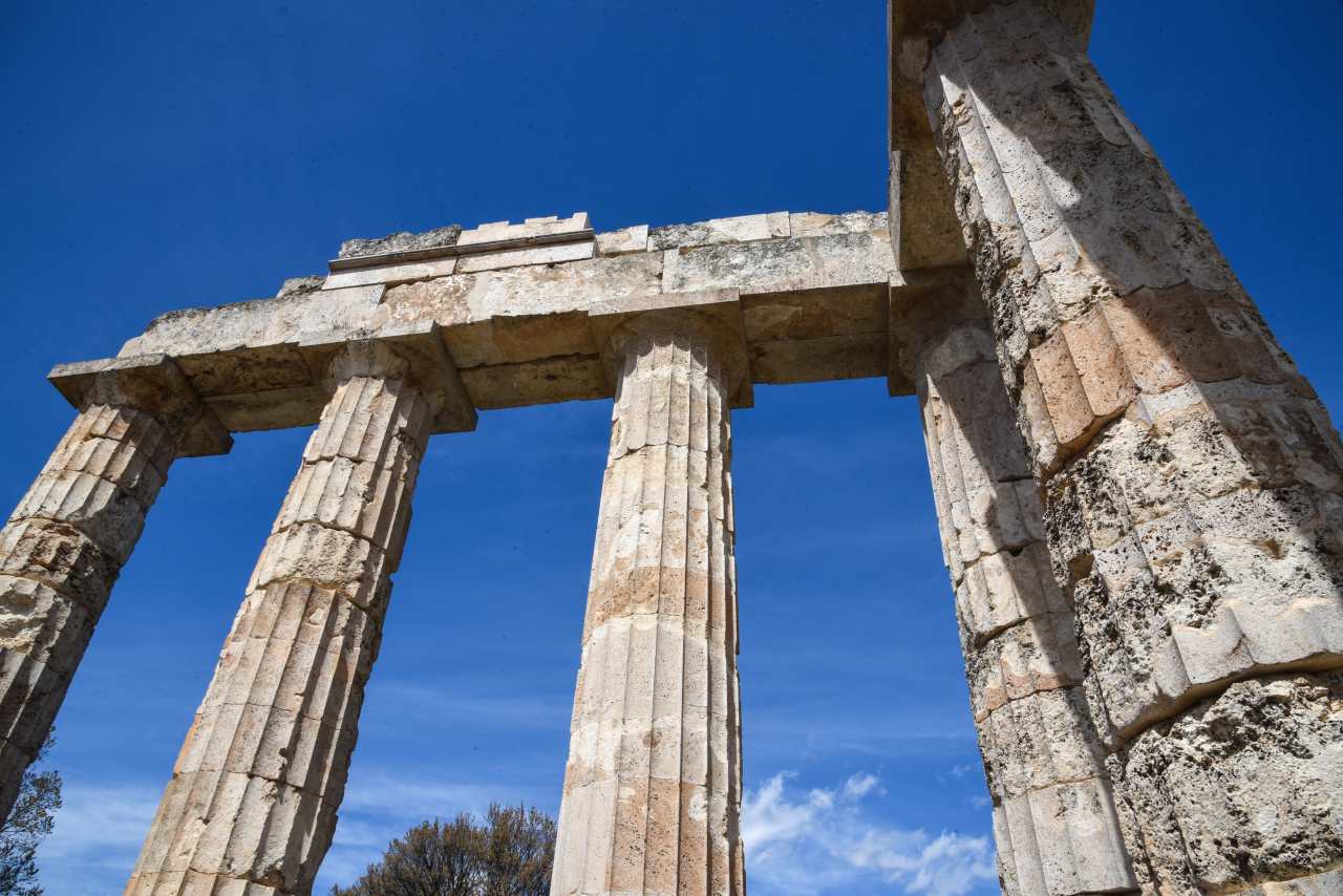 ΤΟ ΝΕΟ ΠΡΟΣΩΠΟ ΤΗΣ ΝΕΜΕΑΣ - Grapemag. Wine News. Wine stories.
